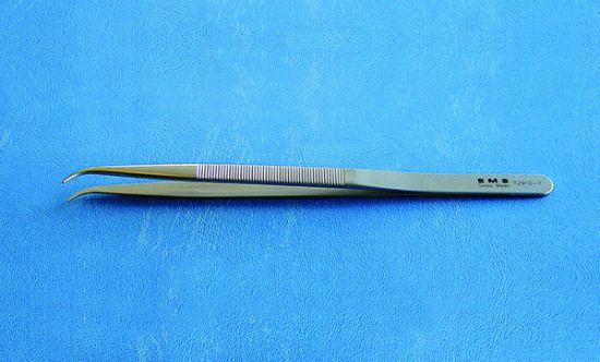 Curved Forceps with Medium Tips
